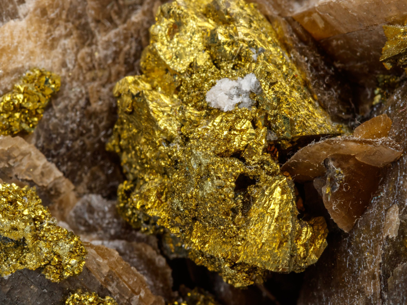 Dowiedz się, czym jest piryt i dlaczego nazywa się go „złotem głupców ...